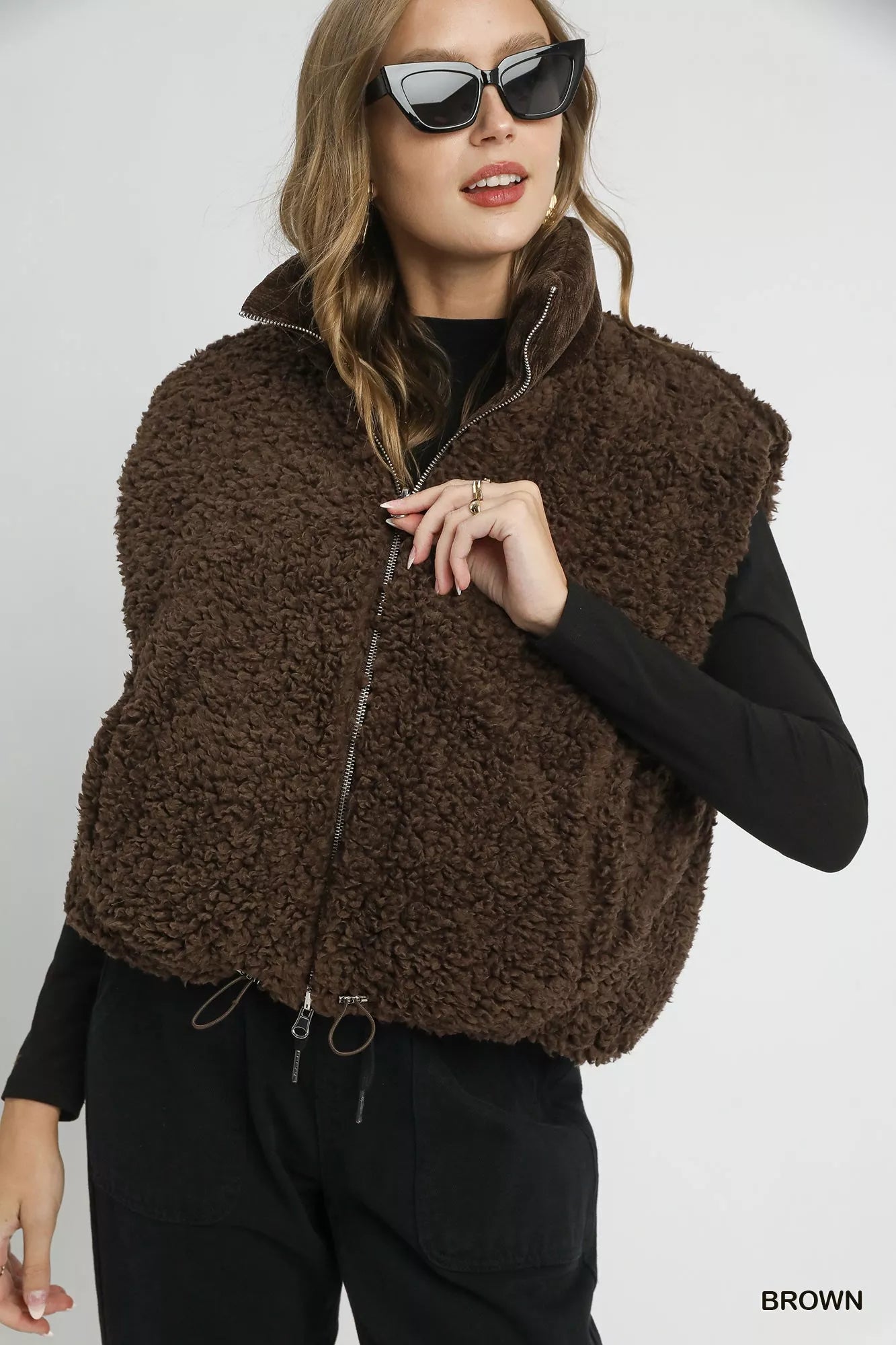 Women’s Sherpa-Lined Zip Vest with Adjustable Drawstring Hem – VogeLuxe